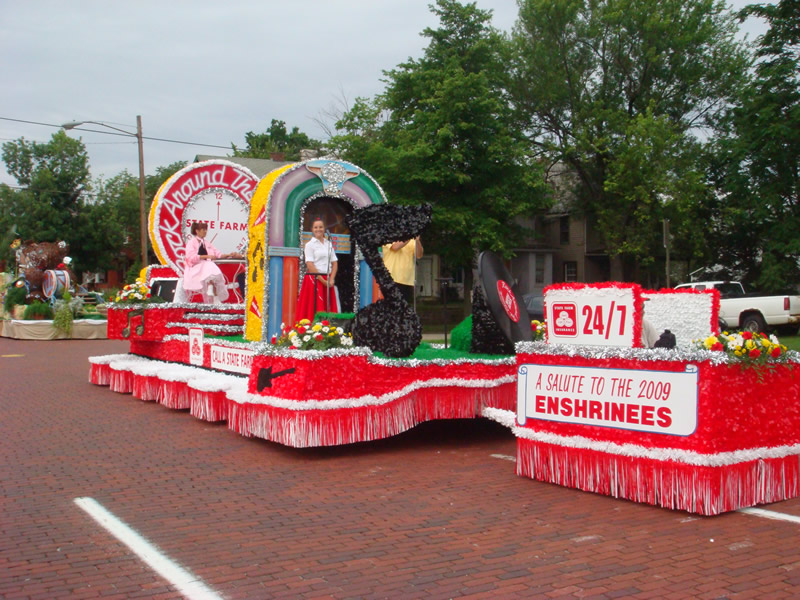 Shaw Parades | Contact Shaw Parades for all your parade float rental ...