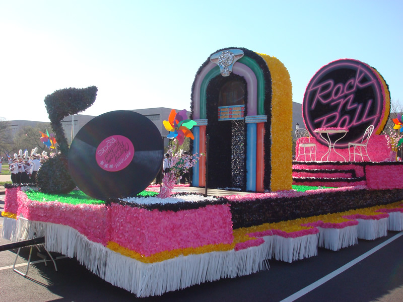 Shaw Parades | Contact Shaw Parades for all your parade float rental ...