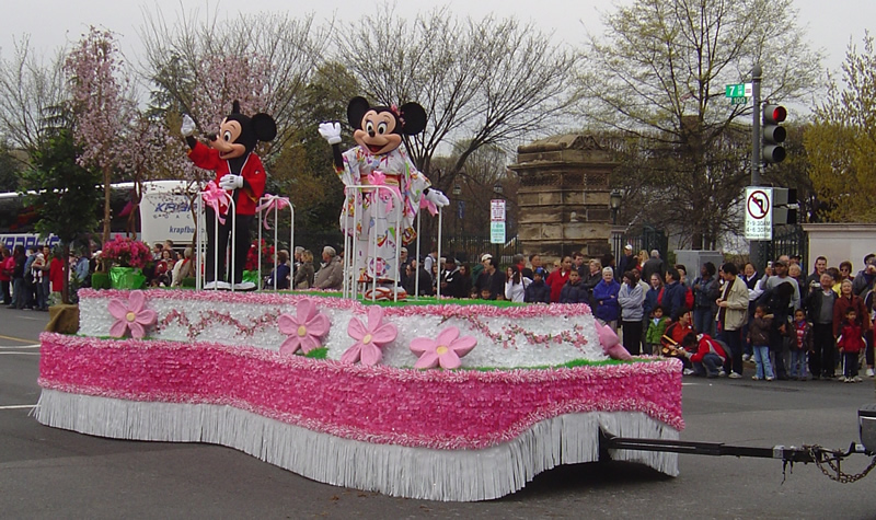 Shaw Parades | Contact Shaw Parades for all your parade float rental ...